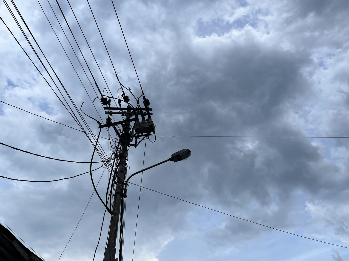 Like Mike Shoes On Wire